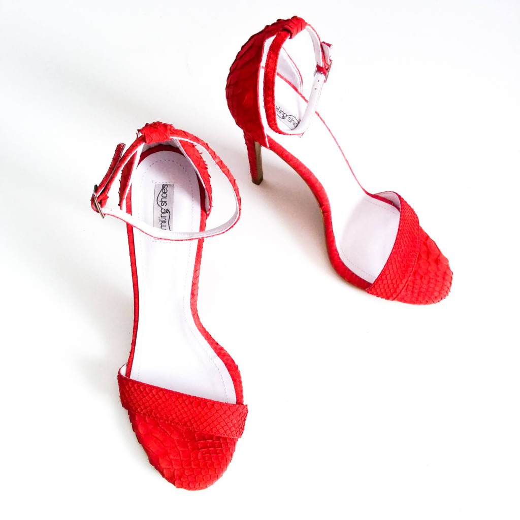 smiling shoes - Mazilique